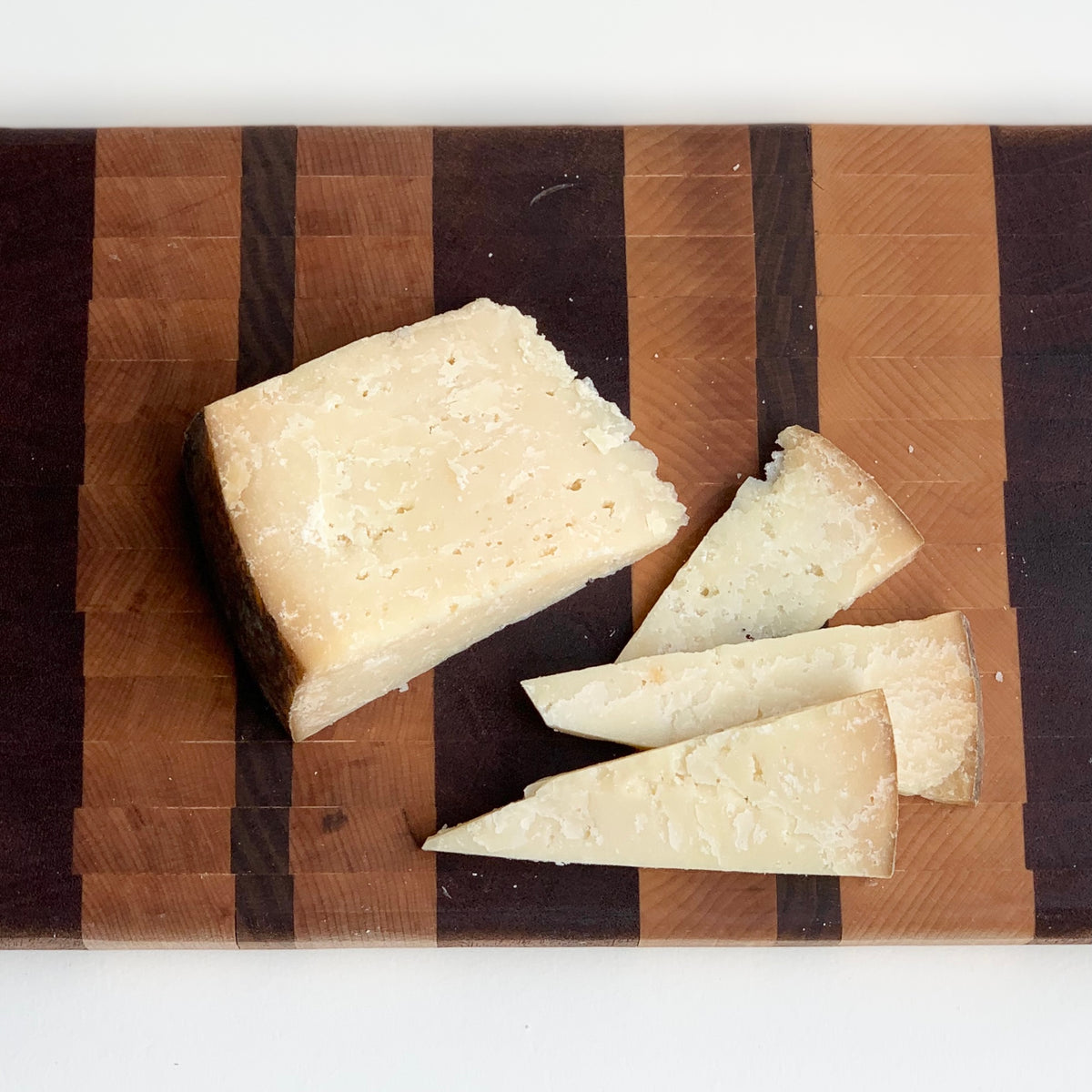 "Fiore Sardo" Aged DOP Pecorino Cheese from Sardegna – Casa Crobu